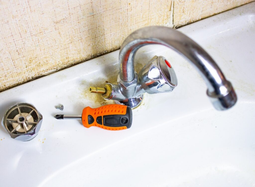 Kitchen Sink Repair Fort Wayne, IN